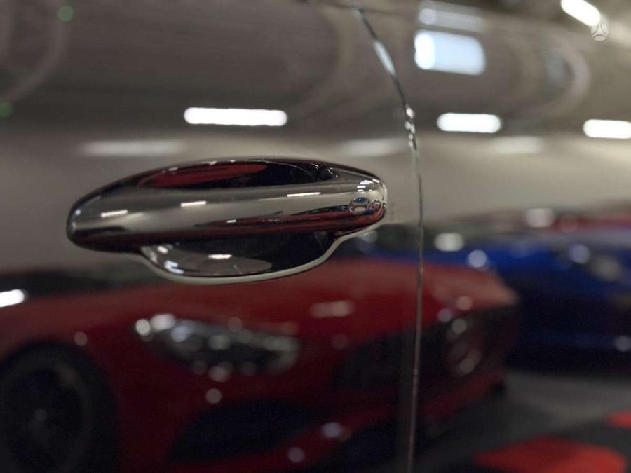 Melns Porsche Macan 2020 Viļņa, ar dzinēja tilpumu 3.00 L un nobraukumu 84 tūkst. km par 40500 €, foto 12 vietnē AUTOMOTO.COM.LV