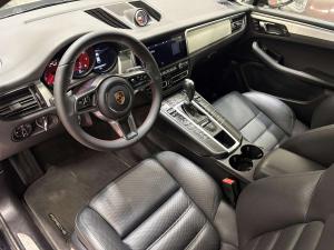 Melns Porsche Macan 2020 Viļņa, ar dzinēja tilpumu 3.00 L un nobraukumu 84 tūkst. km par 40500 €, foto 13 vietnē AUTOMOTO.COM.LV