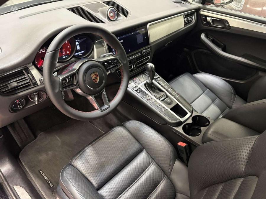Melns Porsche Macan 2020 Viļņa, ar dzinēja tilpumu 3.00 L un nobraukumu 84 tūkst. km par 40500 €, foto 13 vietnē AUTOMOTO.COM.LV