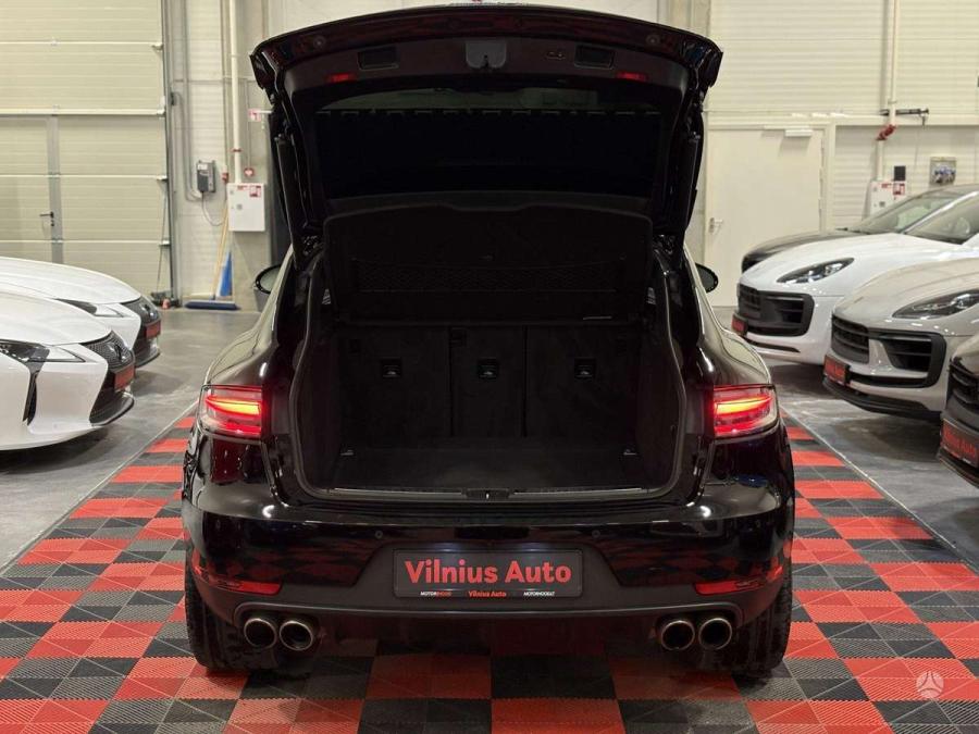 Melns Porsche Macan 2020 Viļņa, ar dzinēja tilpumu 3.00 L un nobraukumu 84 tūkst. km par 40500 €, foto 35 vietnē AUTOMOTO.COM.LV