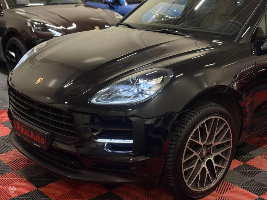 Melns Porsche Macan 2020 Viļņa, ar dzinēja tilpumu 3.00 L un nobraukumu 80 tūkst. km par 38990 €, foto 8 vietnē AUTOMOTO.COM.LV