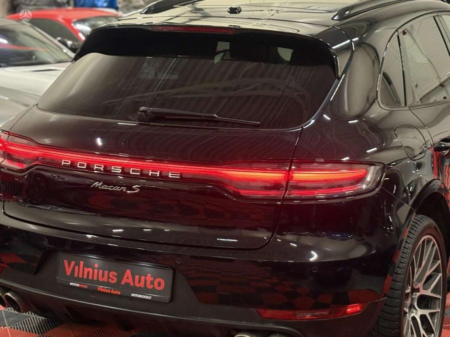 Melns Porsche Macan 2020 Viļņa, ar dzinēja tilpumu 3.00 L un nobraukumu 80 tūkst. km par 38990 €, foto 9 vietnē AUTOMOTO.COM.LV