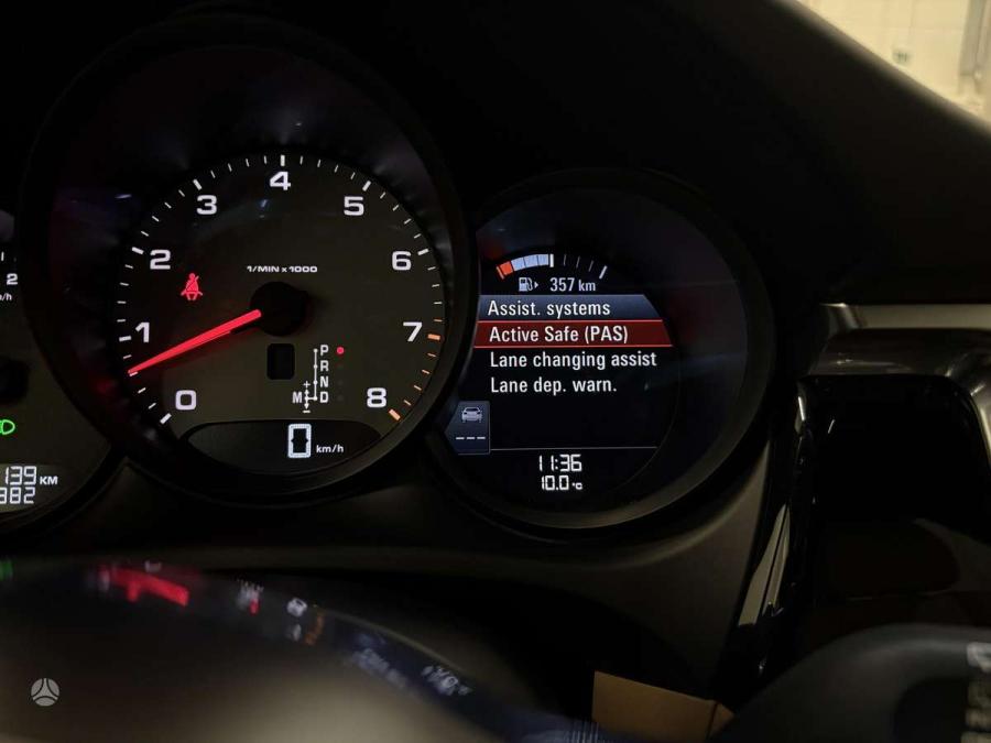 Melns Porsche Macan 2020 Viļņa, ar dzinēja tilpumu 3.00 L un nobraukumu 80 tūkst. km par 38990 €, foto 23 vietnē AUTOMOTO.COM.LV
