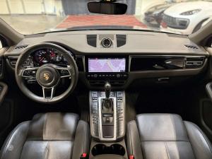 Melns Porsche Macan 2020 Viļņa, ar dzinēja tilpumu 3.00 L un nobraukumu 92 tūkst. km par 40990 €, foto 21 vietnē AUTOMOTO.COM.LV