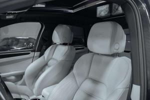 Black Porsche Macan 2020 in Vilnius, with an engine capacity of 2.89 L and mileage of 55 thousand km for 49999 €, photo 22 on AUTOMOTO.COM.LV