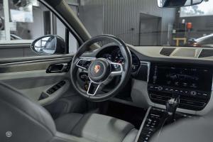 Black Porsche Macan 2020 in Vilnius, with an engine capacity of 2.89 L and mileage of 55 thousand km for 49999 €, photo 27 on AUTOMOTO.COM.LV