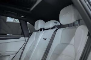 Black Porsche Macan 2020 in Vilnius, with an engine capacity of 2.89 L and mileage of 55 thousand km for 49999 €, photo 41 on AUTOMOTO.COM.LV