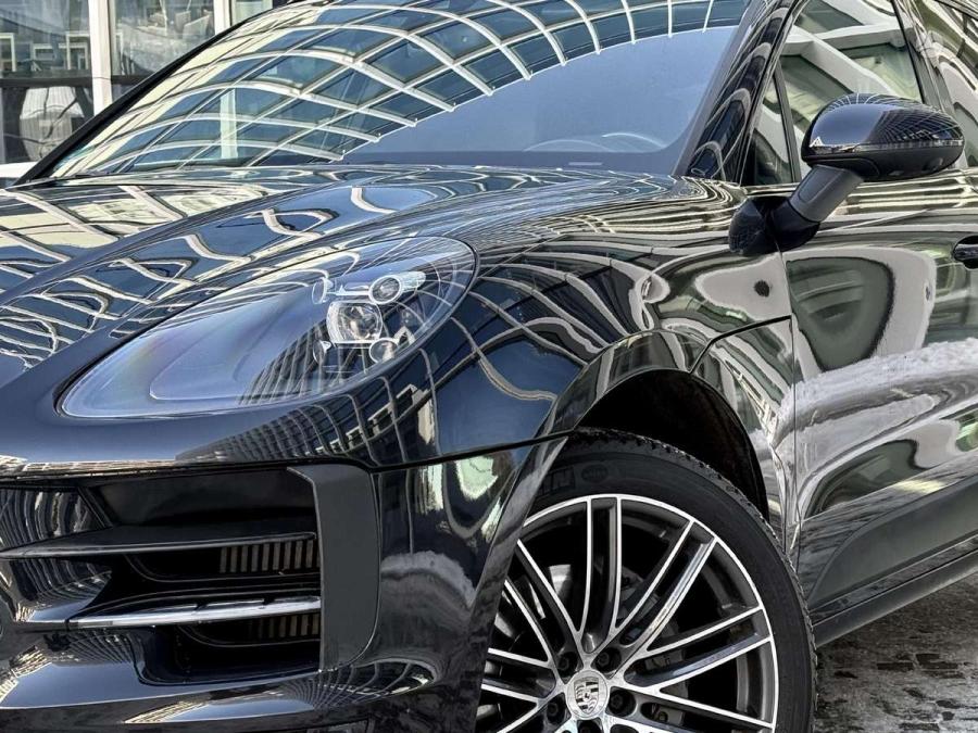 Melns Porsche Macan 2021 Viļņa, ar dzinēja tilpumu 3.00 L un nobraukumu 70 tūkst. km par 48990 €, foto 2 vietnē AUTOMOTO.COM.LV