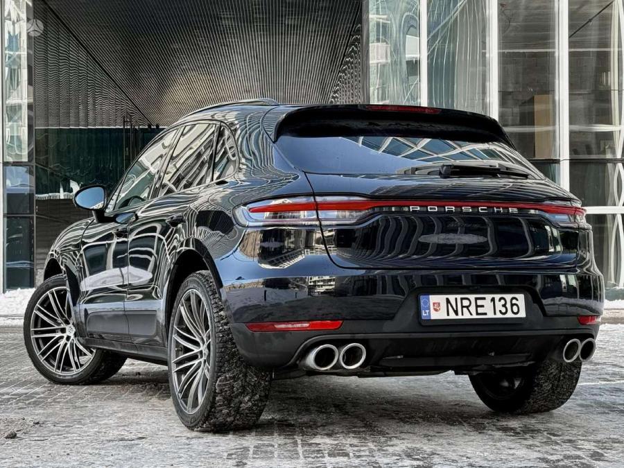 Melns Porsche Macan 2021 Viļņa, ar dzinēja tilpumu 3.00 L un nobraukumu 70 tūkst. km par 48990 €, foto 3 vietnē AUTOMOTO.COM.LV