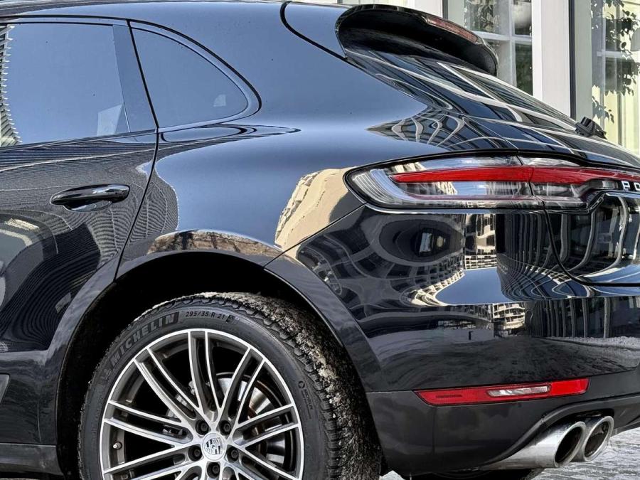 Melns Porsche Macan 2021 Viļņa, ar dzinēja tilpumu 3.00 L un nobraukumu 70 tūkst. km par 48990 €, foto 4 vietnē AUTOMOTO.COM.LV