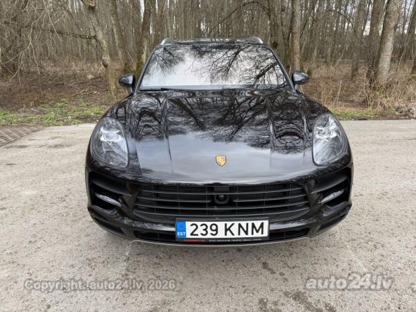Melns Porsche Macan 2021 Tallina, ar dzinēja tilpumu 2.00 L un nobraukumu 76 tūkst. km par 54900 €, foto 4 vietnē AUTOMOTO.COM.LV