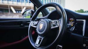 Melns Porsche Macan 2021 Viļņa, ar dzinēja tilpumu 3.00 L un nobraukumu 85 tūkst. km par 40990 €, foto 12 vietnē AUTOMOTO.COM.LV