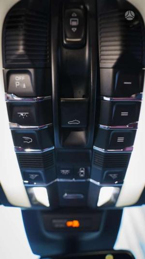 Melns Porsche Macan 2021 Viļņa, ar dzinēja tilpumu 3.00 L un nobraukumu 85 tūkst. km par 40990 €, foto 17 vietnē AUTOMOTO.COM.LV