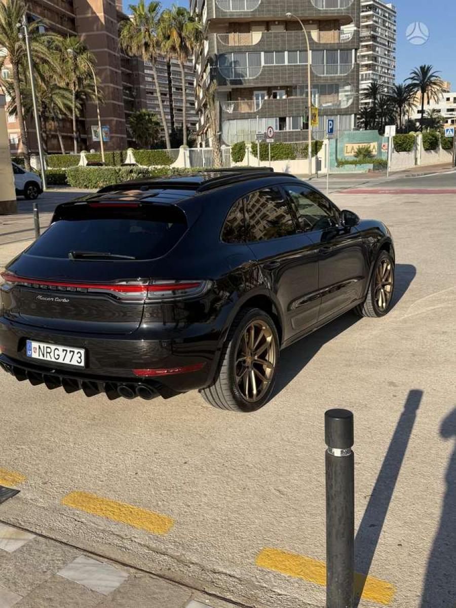 Black Porsche Macan 2021 in Siauliai, with an engine capacity of 2.89 L and mileage of 86 thousand km for 55000 €, photo 5 on AUTOMOTO.COM.LV