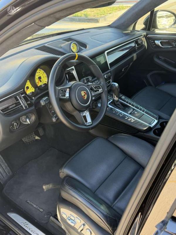 Melns Porsche Macan 2021 Šauļi, ar dzinēja tilpumu 2.89 L un nobraukumu 86 tūkst. km par 55000 €, foto 6 vietnē AUTOMOTO.COM.LV