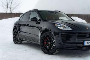 Black Porsche Macan 2023 in Klaipeda, with an engine capacity of 2.89 L and mileage of 45 thousand km for 69000 €, photo 5 on AUTOMOTO.COM.LV
