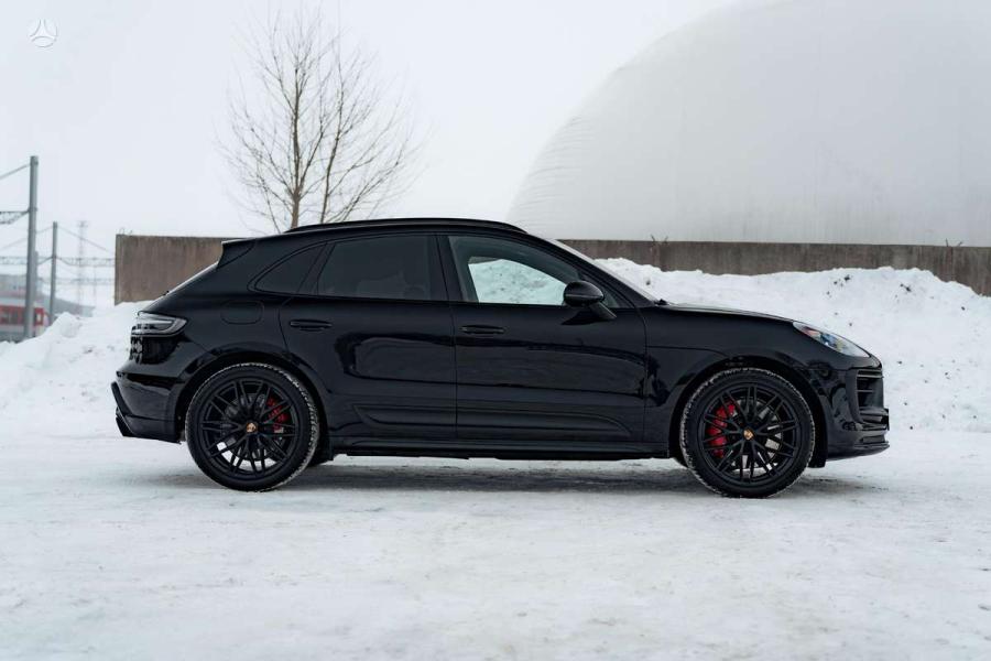 Black Porsche Macan 2023 in Klaipeda, with an engine capacity of 2.89 L and mileage of 45 thousand km for 69000 €, photo 11 on AUTOMOTO.COM.LV