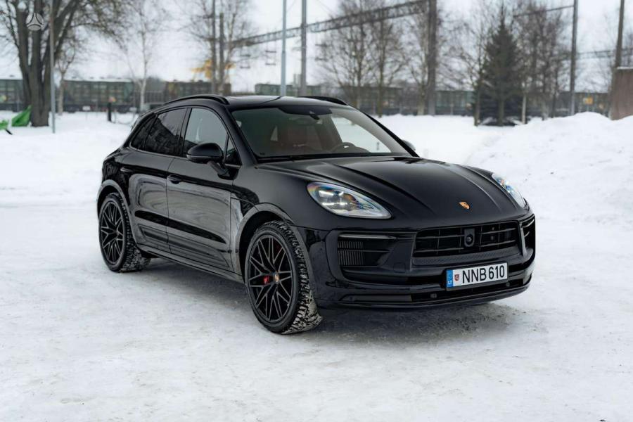 Black Porsche Macan 2023 in Klaipeda, with an engine capacity of 2.89 L and mileage of 45 thousand km for 69000 €, photo 12 on AUTOMOTO.COM.LV