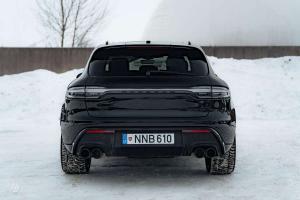 Black Porsche Macan 2023 in Klaipeda, with an engine capacity of 2.89 L and mileage of 45 thousand km for 69000 €, photo 13 on AUTOMOTO.COM.LV