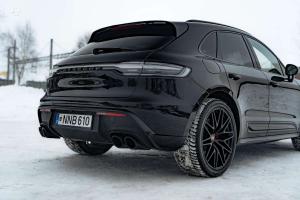 Black Porsche Macan 2023 in Klaipeda, with an engine capacity of 2.89 L and mileage of 45 thousand km for 69000 €, photo 15 on AUTOMOTO.COM.LV