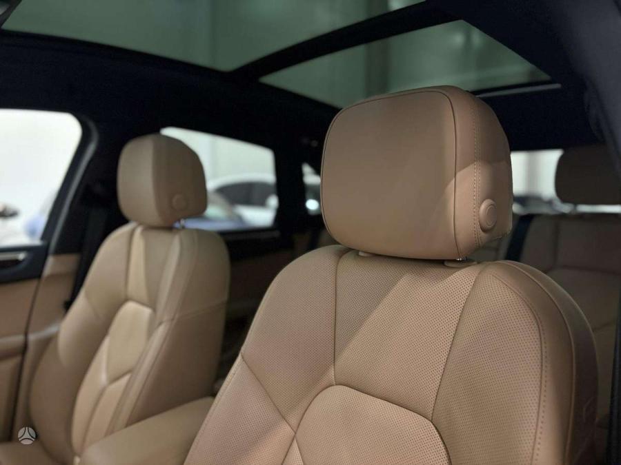 Melns Porsche Macan 2023 Viļņa, ar dzinēja tilpumu 2.89 L un nobraukumu 40 tūkst. km par 55990 €, foto 17 vietnē AUTOMOTO.COM.LV