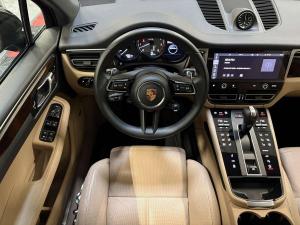 Melns Porsche Macan 2023 Viļņa, ar dzinēja tilpumu 2.89 L un nobraukumu 40 tūkst. km par 55990 €, foto 22 vietnē AUTOMOTO.COM.LV