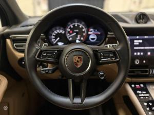 Melns Porsche Macan 2023 Viļņa, ar dzinēja tilpumu 2.89 L un nobraukumu 40 tūkst. km par 55990 €, foto 23 vietnē AUTOMOTO.COM.LV