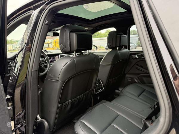 Melns Porsche Macan 2023 Šauļi, ar dzinēja tilpumu 2.90 L un nobraukumu 25 tūkst. km par 58080 €, foto 7 vietnē AUTOMOTO.COM.LV