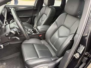 Melns Porsche Macan 2023 Šauļi, ar dzinēja tilpumu 2.90 L un nobraukumu 25 tūkst. km par 58080 €, foto 11 vietnē AUTOMOTO.COM.LV