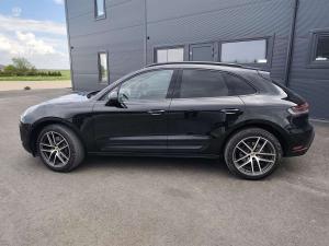 Black Porsche Macan 2023 in Klaipeda, with an engine capacity of 1.98 L and mileage of 46 thousand km for 36100 €, photo 8 on AUTOMOTO.COM.LV