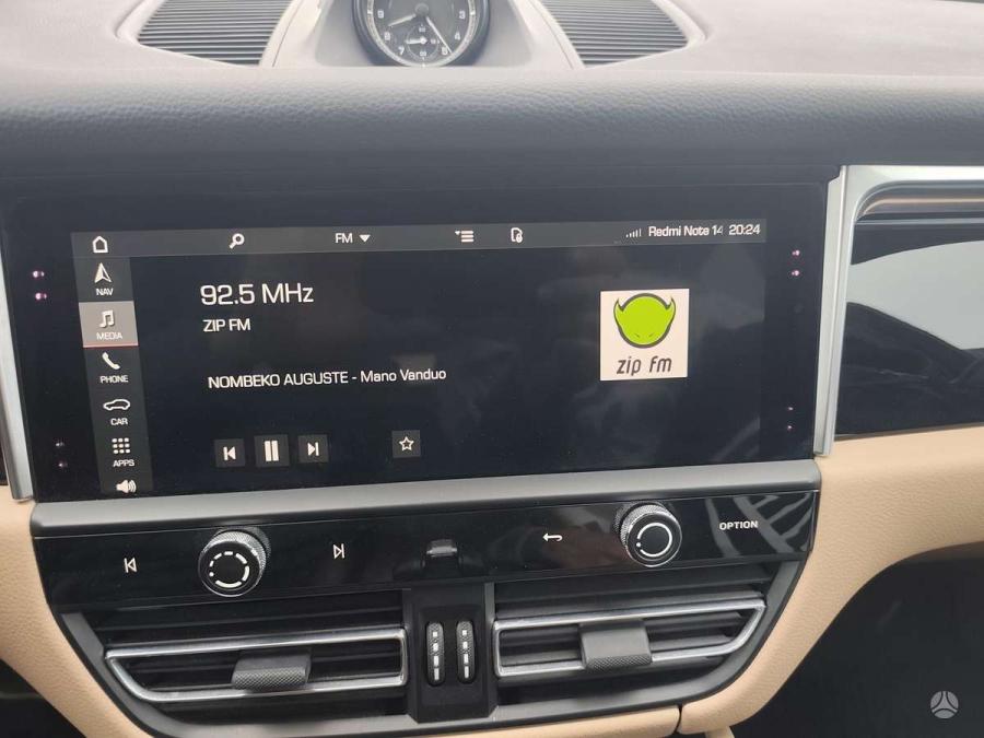 Black Porsche Macan 2023 in Klaipeda, with an engine capacity of 1.98 L and mileage of 46 thousand km for 36100 €, photo 10 on AUTOMOTO.COM.LV