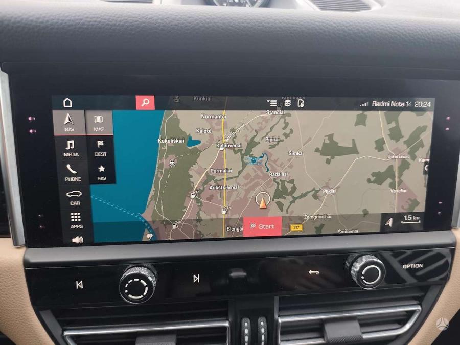 Black Porsche Macan 2023 in Klaipeda, with an engine capacity of 1.98 L and mileage of 46 thousand km for 36100 €, photo 12 on AUTOMOTO.COM.LV