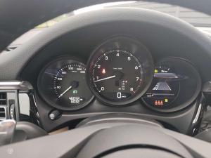 Black Porsche Macan 2023 in Klaipeda, with an engine capacity of 1.98 L and mileage of 46 thousand km for 36100 €, photo 14 on AUTOMOTO.COM.LV