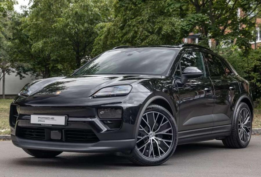 Melns Porsche Macan 2025 Viļņa, ar dzinēja tilpumu 0.00 L un nobraukumu 10 tūkst. km par 84500 €, foto 1 vietnē AUTOMOTO.COM.LV