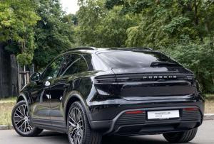 Melns Porsche Macan 2025 Viļņa, ar dzinēja tilpumu 0.00 L un nobraukumu 10 tūkst. km par 84500 €, foto 6 vietnē AUTOMOTO.COM.LV