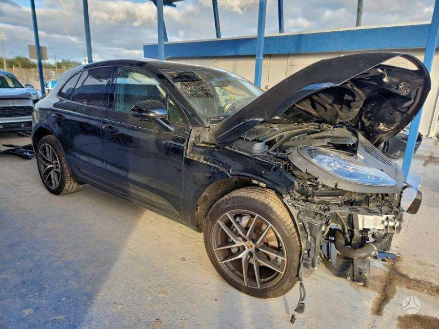 Melns Porsche Macan 2025 Klaipėda, ar dzinēja tilpumu 1.98 L un nobraukumu 10 tūkst. km par 22000 €, foto 9 vietnē AUTOMOTO.COM.LV