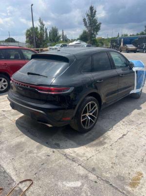 Melns Porsche Macan 2025 Klaipėda, ar dzinēja tilpumu 1.98 L un nobraukumu 10 tūkst. km par 22000 €, foto 18 vietnē AUTOMOTO.COM.LV