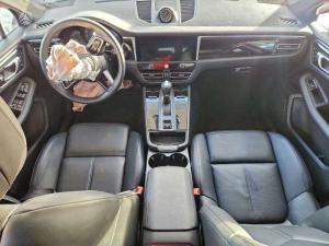 Melns Porsche Macan 2025 Klaipėda, ar dzinēja tilpumu 1.98 L un nobraukumu 10 tūkst. km par 22000 €, foto 22 vietnē AUTOMOTO.COM.LV