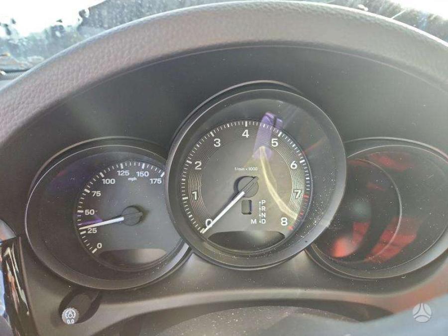 Melns Porsche Macan 2025 Klaipėda, ar dzinēja tilpumu 1.98 L un nobraukumu 10 tūkst. km par 22000 €, foto 23 vietnē AUTOMOTO.COM.LV