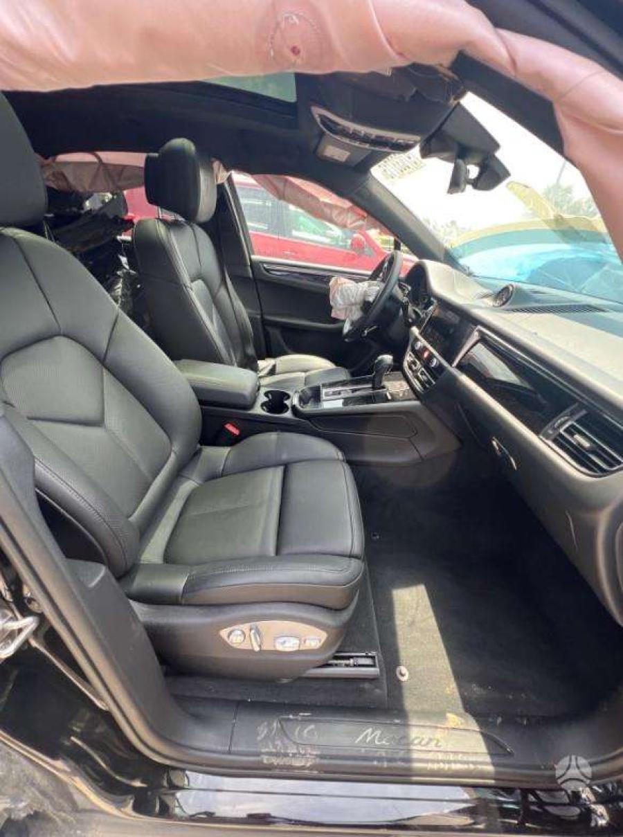 Melns Porsche Macan 2025 Klaipėda, ar dzinēja tilpumu 1.98 L un nobraukumu 10 tūkst. km par 22000 €, foto 37 vietnē AUTOMOTO.COM.LV