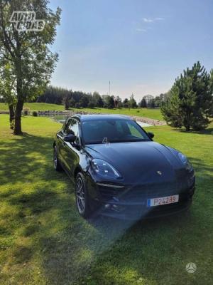 Black Porsche Macan 2018 in Vilkaviskis, with an engine capacity of 3.00 L and mileage of 187 thousand km for 30500 €, photo 3 on AUTOMOTO.COM.LV