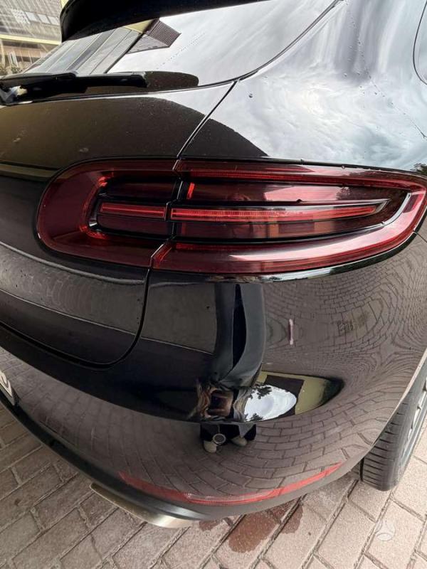 Melns Porsche Macan 2017 Viļņa, ar dzinēja tilpumu 1.98 L un nobraukumu 83 tūkst. km par 29000 €, foto 9 vietnē AUTOMOTO.COM.LV