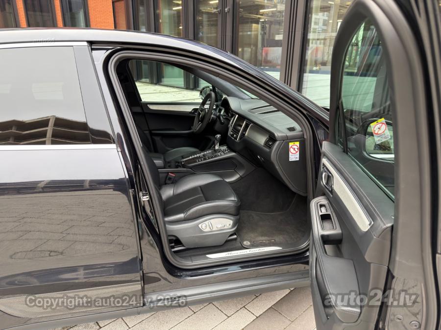 Melns Porsche Macan 2014 Tallina, ar dzinēja tilpumu 3.60 L un nobraukumu 197 tūkst. km par 24990 €, foto 10 vietnē AUTOMOTO.COM.LV