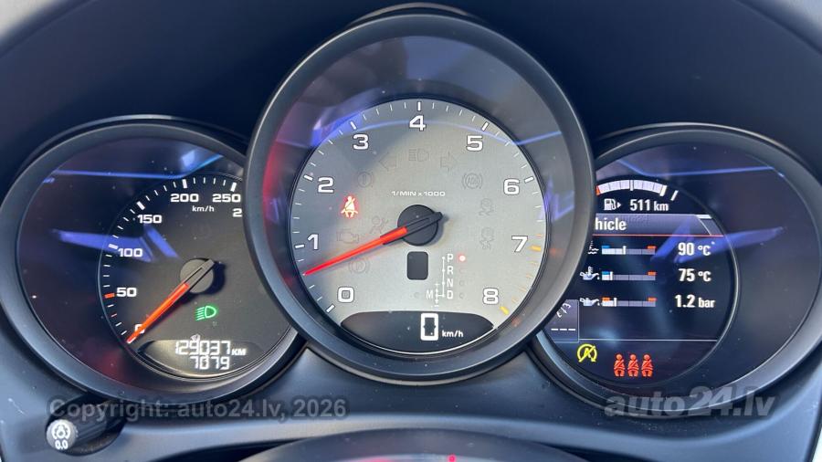 Melns Porsche Macan 2019 Tallina, ar dzinēja tilpumu 3.00 L un nobraukumu 129 tūkst. km par 39900 €, foto 18 vietnē AUTOMOTO.COM.LV