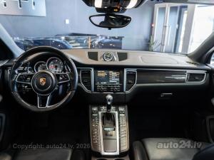 Zils Porsche Macan 2014 Tallina, ar dzinēja tilpumu 3.00 L un nobraukumu 213 tūkst. km par 36900 €, foto 9 vietnē AUTOMOTO.COM.LV