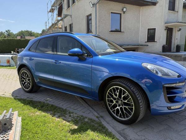 Blue Porsche Macan 2015 in Kaunas, with an engine capacity of 3.00 L and mileage of 203 thousand km for 19200 €, photo 6 on AUTOMOTO.COM.LV