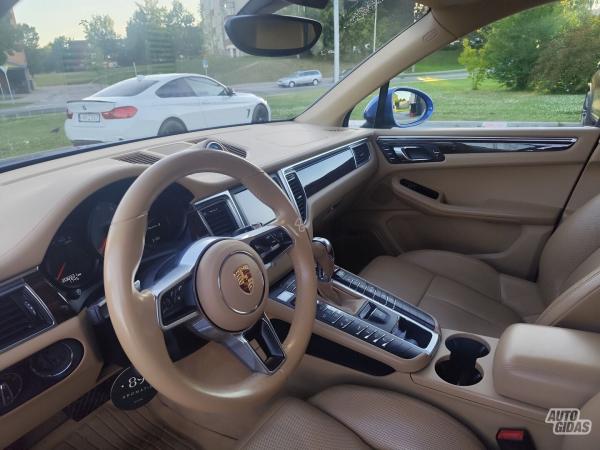 Blue Porsche Macan 2015 in Telschi, with an engine capacity of 3.00 L and mileage of 210 thousand km for 23200 €, photo 7 on AUTOMOTO.COM.LV