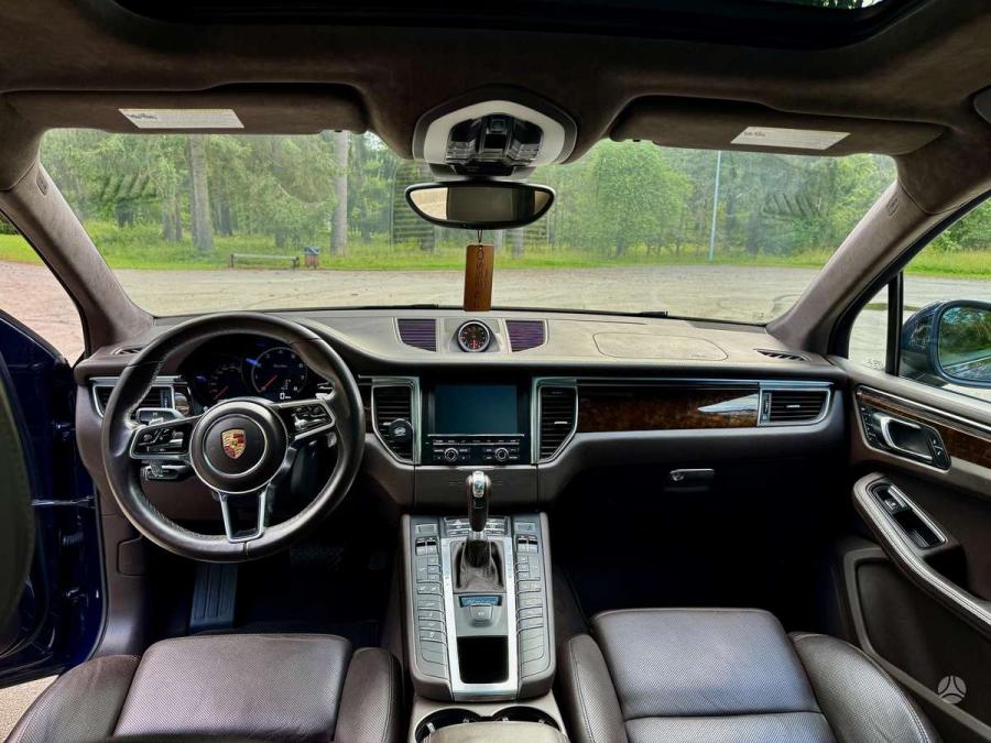 Blue Porsche Macan 2015 in Kaunas, with an engine capacity of 3.60 L and mileage of 166 thousand km for 23500 €, photo 7 on AUTOMOTO.COM.LV