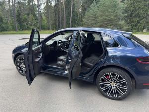 Blue Porsche Macan 2015 in Kaunas, with an engine capacity of 3.60 L and mileage of 166 thousand km for 23500 €, photo 9 on AUTOMOTO.COM.LV