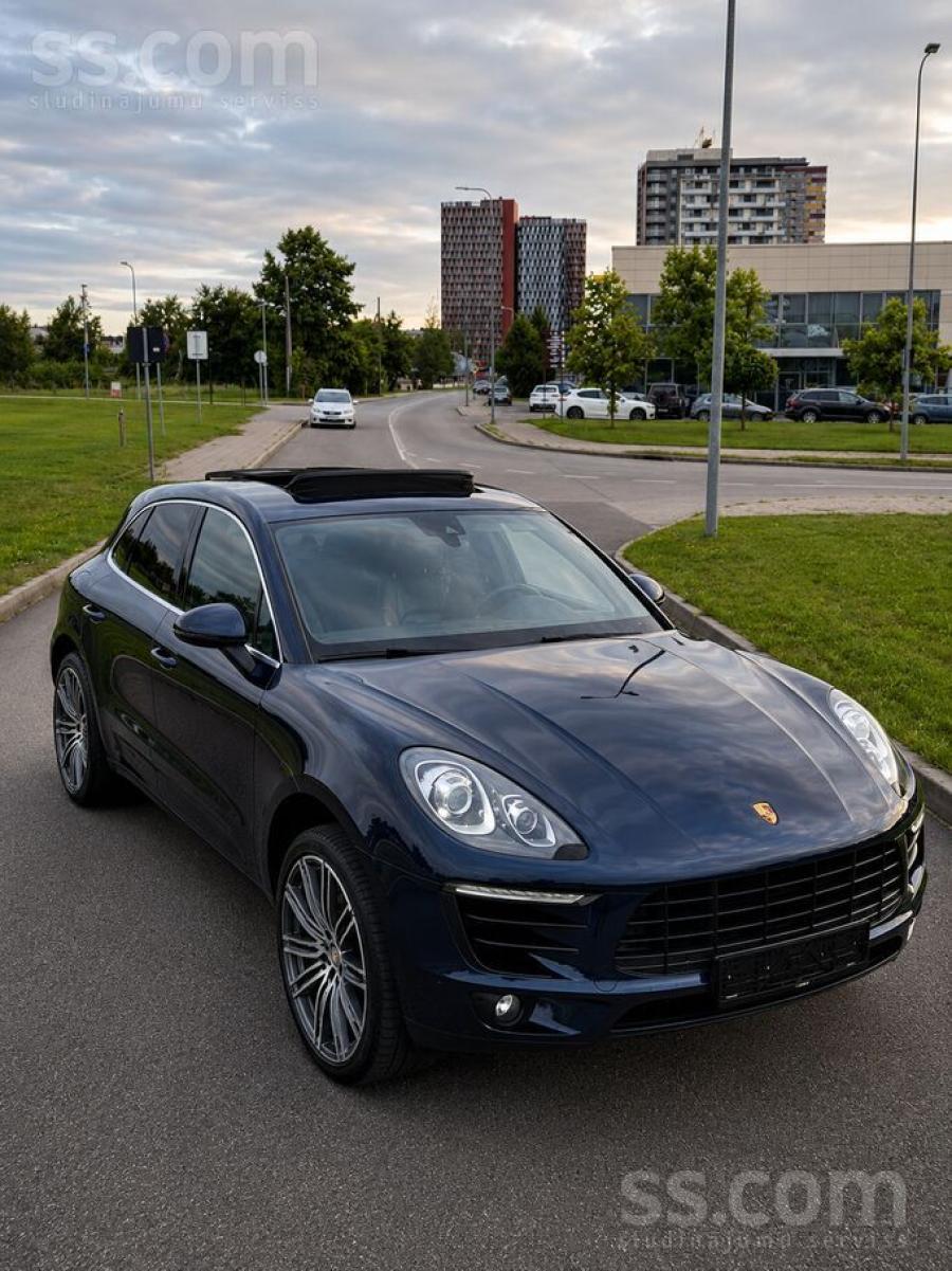 Blue Porsche Macan 2015 in Vilnius, with an engine capacity of 3.00 L and mileage of 237 thousand km for 19500 €, photo 3 on AUTOMOTO.COM.LV